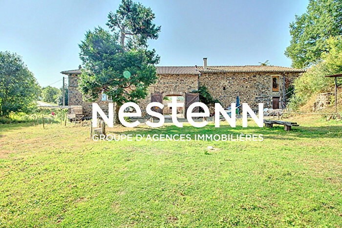 Maison à vendre - Quincié-en-Beaujolais - 8 pièces - 6 chambres