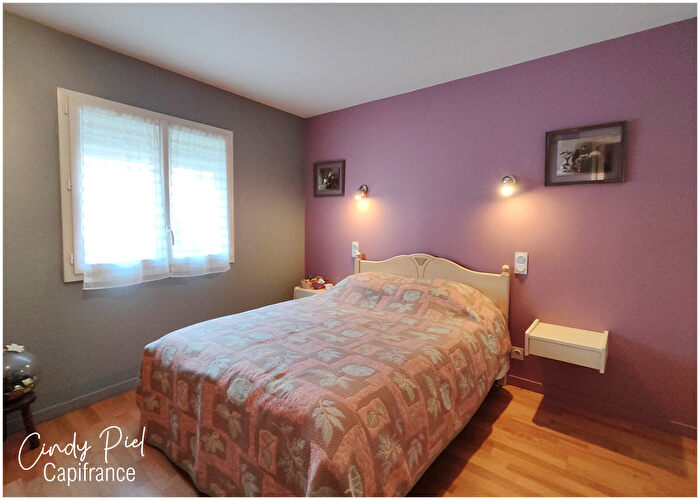 Maison à vendre - Le Roc-Saint-André - 6 pièces - 4 chambres