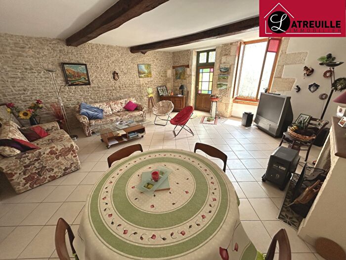 Maison à vendre - Gémozac - 6 pièces - 3 chambres