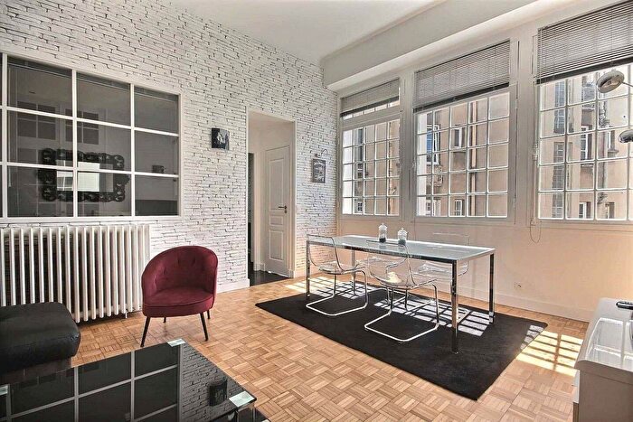 Appartement à louer - Pereire-Malesherbes, Paris ème arrondissement - 1 pièce