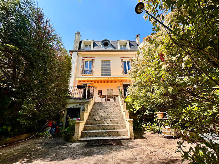 Maison à vendre - Fontenay-sous-Bois, Proche Bois de Vincennes, Rer A - 7 pièces - 6 chambres
