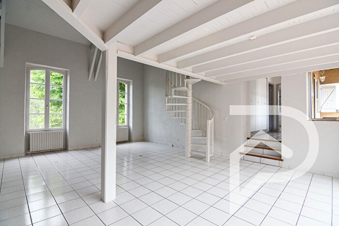 Appartement à louer - Auch, Centre-ville - 4 pièces - 3 chambres