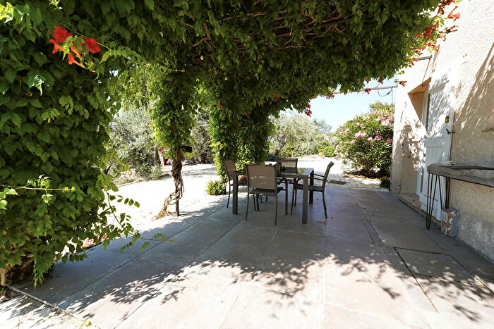 Maison à vendre - Callas - 5 pièces - 4 chambres