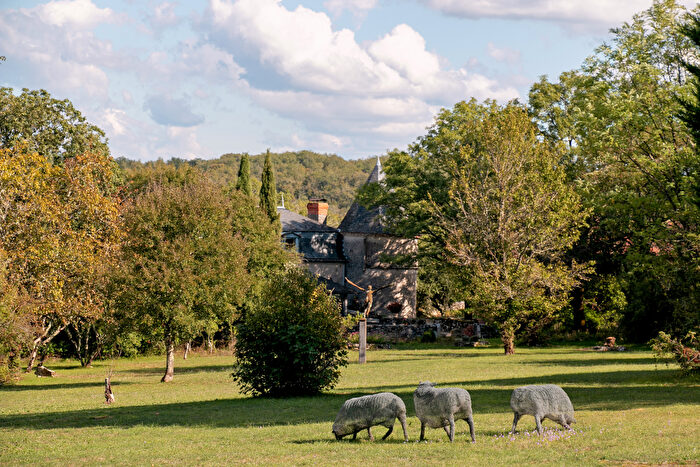Maison à vendre - Crégols - 12 pièces - 7 chambres