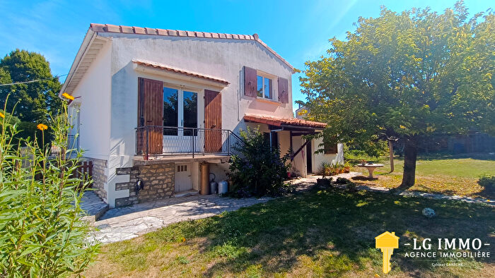 Maison à vendre - Mortagne-sur-Gironde - 6 pièces - 4 chambres