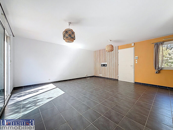 Maison 4 pièces à vendre à Nîmes
