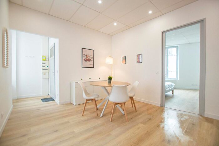 Appartement 2 pièces à Saint-Étienne, Tardy, Colline des Pères, Bizillon, à louer