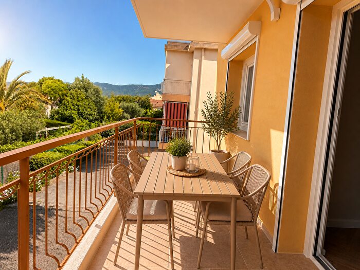 Six-Fours-les-Plages, Les Lones, Bucarin, Fort, Les Playes : Appartement 3 pièces à vendre