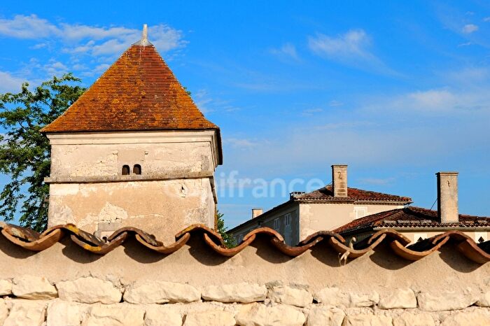 Maison 8 pièces à vendre à Genté