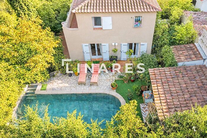 Maison à vendre - Marseille e , Montredon - 6 pièces - 4 chambres