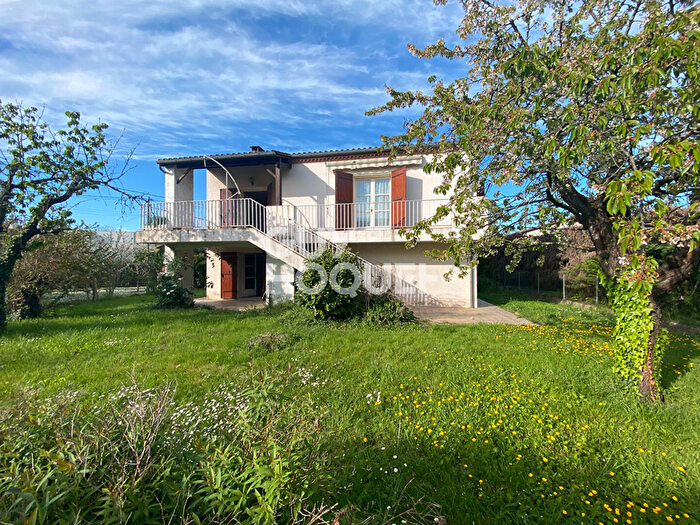 Maison à vendre - Bon-Encontre - 5 pièces - 3 chambres