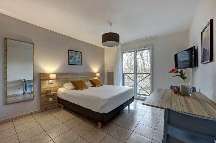 Appartement à louer - Nord Ouest, Divonne-les-Bains - 1 pièce