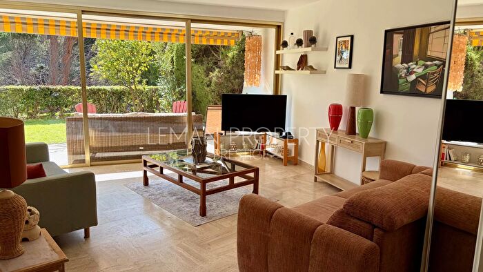 Appartement à vendre - Cannes, Croix des Gardes - 2 pièces - 1 chambre