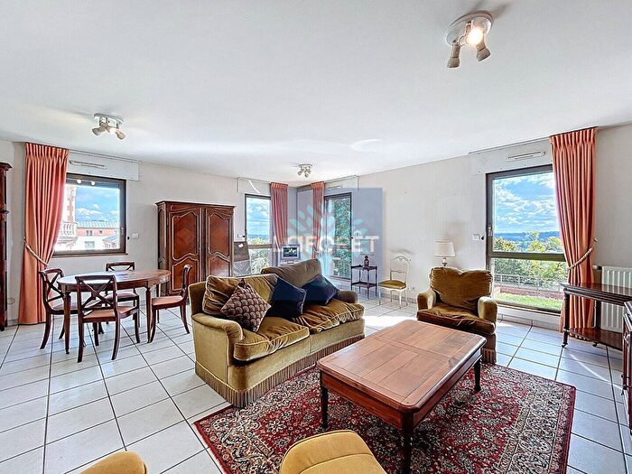 Appartement à louer - Centre Ville, Blois - 4 pièces - 3 chambres