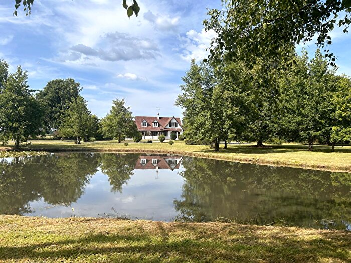 Maison à vendre - Romorantin-Lanthenay, Centre-ville - 10 pièces - 4 chambres