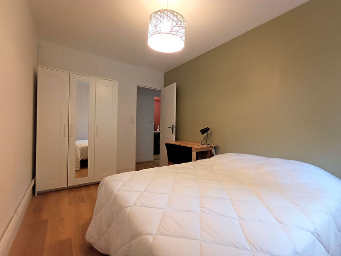 Appartement à louer - Quartiers Sud-Ouest, Bréquigny - 5 pièces - 4 chambres