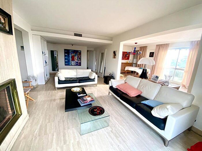 Appartement 8 pièces à vendre à Limoges, Centre-ville, Hôtel de Ville, Emailleurs