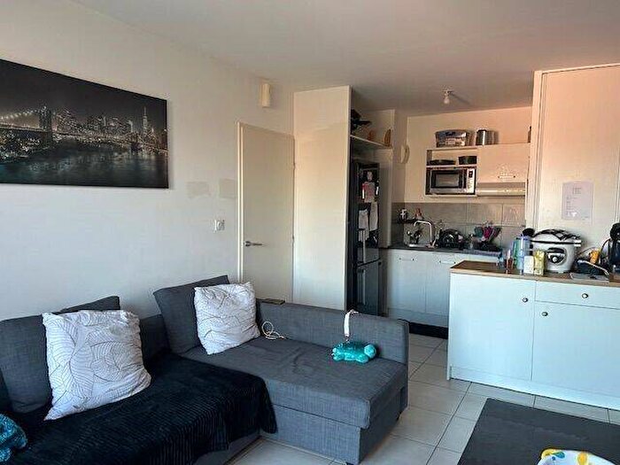 Appartement à louer - Sud Est, Vedène - 2 pièces - 1 chambre