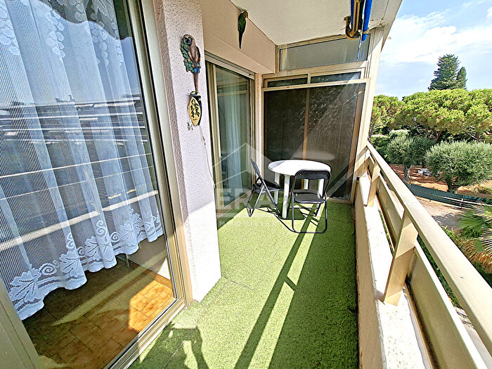 Cagnes-sur-Mer, Le Cros de Cagnes, Les Vespins : Appartement 1 pièce à vendre