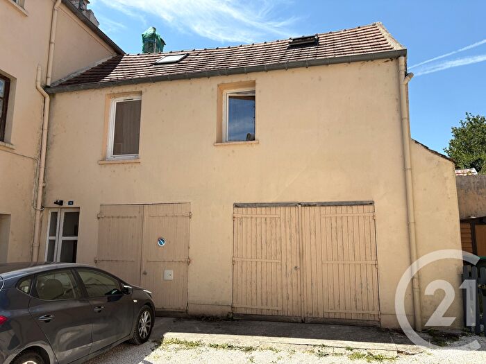 Appartement 2 pièces à Crécy-la-Chapelle, à vendre