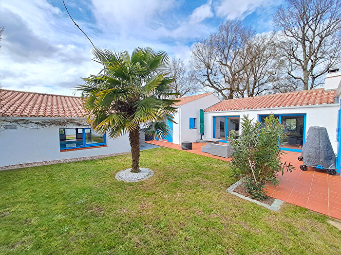 Maison à vendre - Challans, Croix Maraud - 7 pièces - 4 chambres