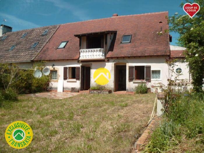 Maison à vendre - Saint-Amand-Montrond - 6 pièces - 4 chambres