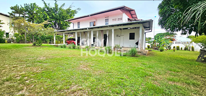 Maison à vendre - Remire-Montjoly - 8 pièces - 5 chambres