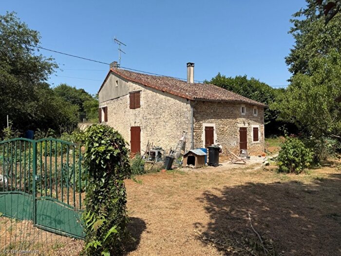 Maison à vendre - Les Adjots - 5 pièces - 4 chambres