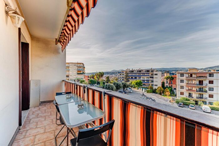 Appartement à vendre - Nice, Mont-Boron - 3 pièces - 2 chambres