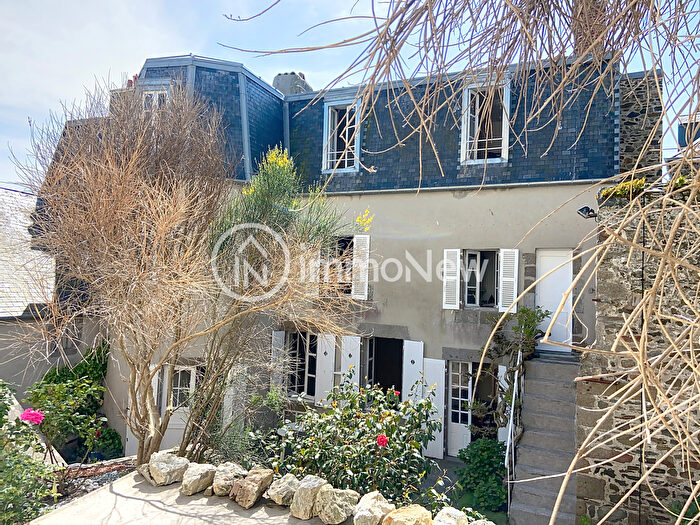 Granville, Centre-ville - Maison 11 pièces à vendre