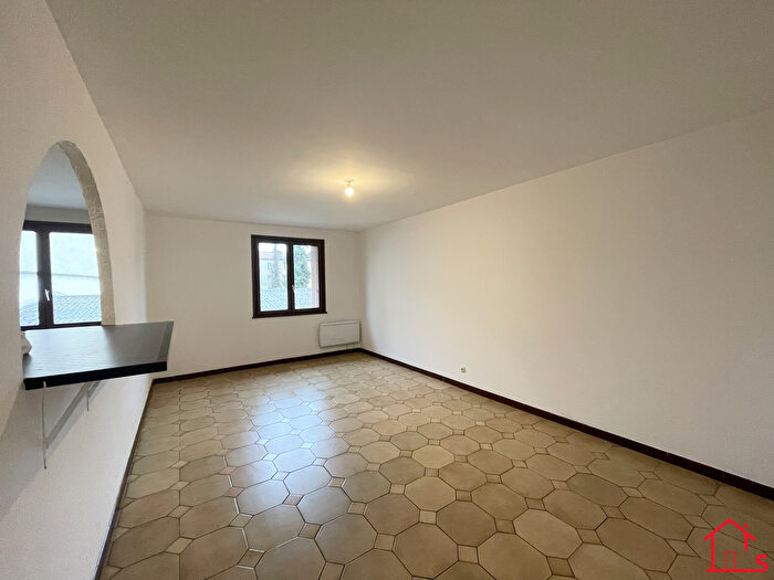 Appartement à louer - Pont-à-Mousson, Centre-ville, Colombé, Saint-Laurent - 4 pièces - 3 chambres