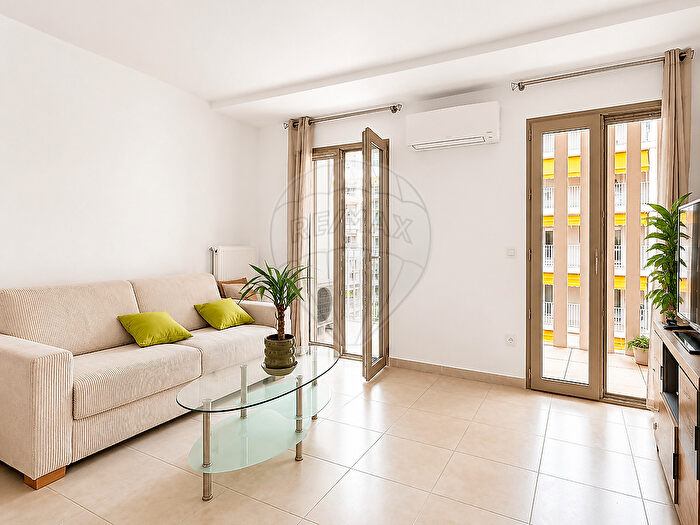 Appartement 2 pièces à Nice, Corniche Fleurie, à vendre