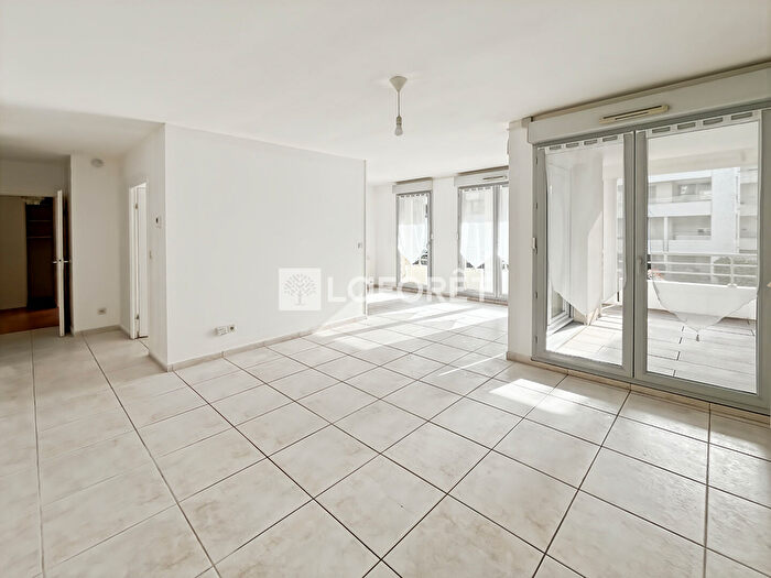 Appartement à louer - Valence, Le Polygone - 3 pièces - 2 chambres