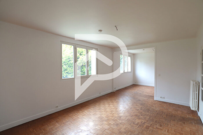 Viroflay, Rive Gauche, Verdun, Gare, Forêt Domaniale de Meudon : Appartement 4 pièces à louer