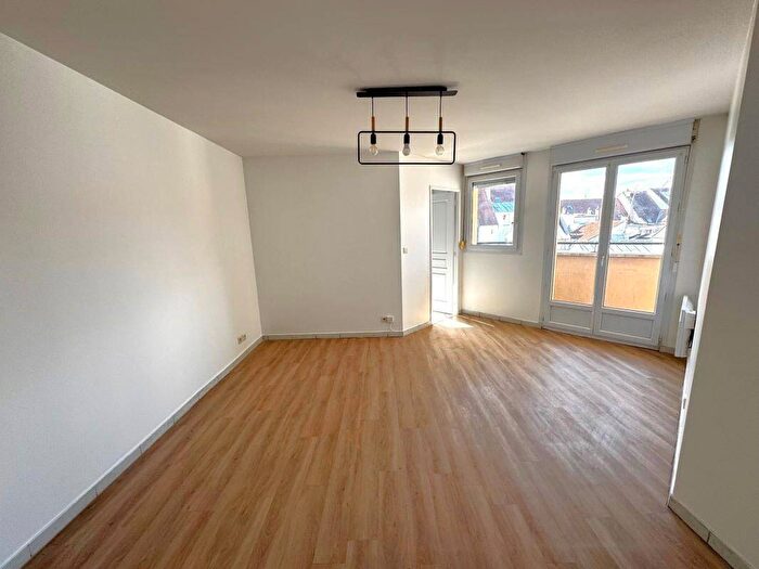 Appartement à louer - Centre Ville-Cathédrale-Marché-Grande Île-Clos Godet, Meaux - 2 pièces - 1 chambre