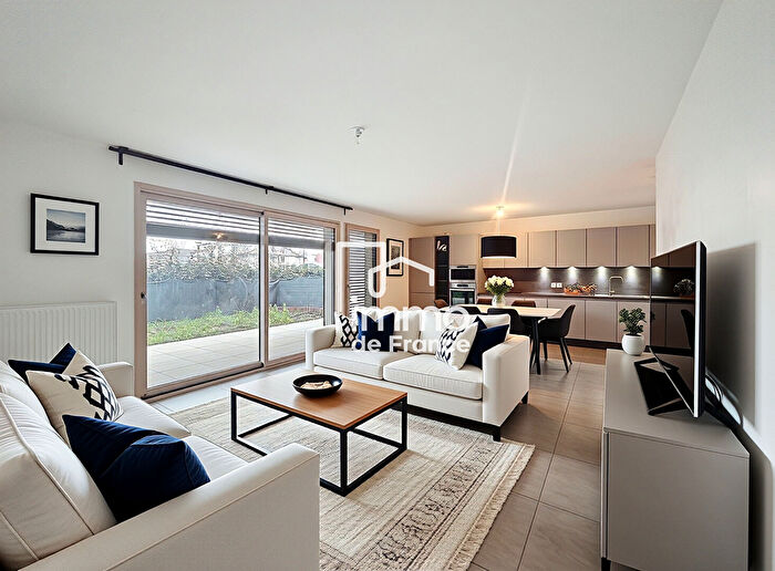 Appartement à vendre - Ferney-Voltaire - 3 pièces - 2 chambres