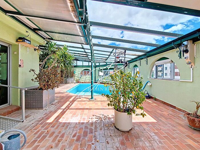 Appartement à vendre - Béziers, Champ de Mars - 5 pièces - 4 chambres