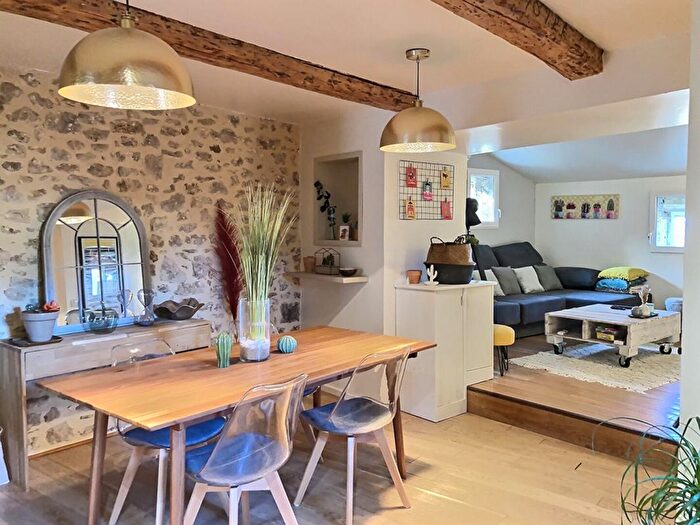 Maison à vendre - Sainte-Anastasie - 4 pièces - 3 chambres