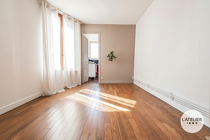 Appartement à vendre - Reims, Centre-ville - 2 pièces - 1 chambre