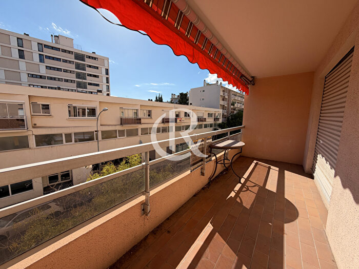 Hyères, Centre-ville : Appartement 3 pièces à vendre