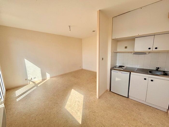 Appartement à louer - Limoges, CHU - 1 pièce