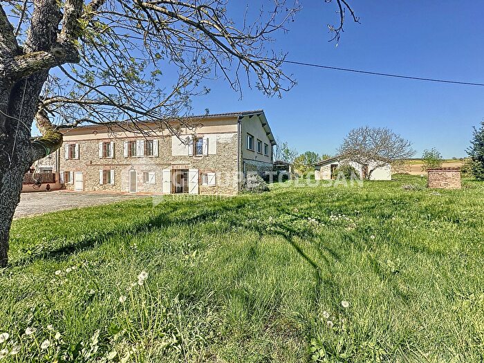 Maison à vendre - Bourg-Saint-Bernard - 7 pièces - 4 chambres