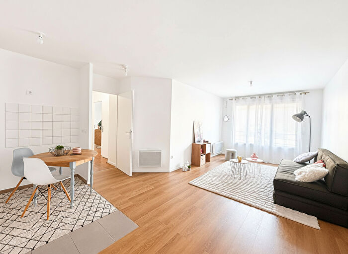 Meaux, Marché, Grande île, Clos Godet : Appartement 3 pièces à vendre