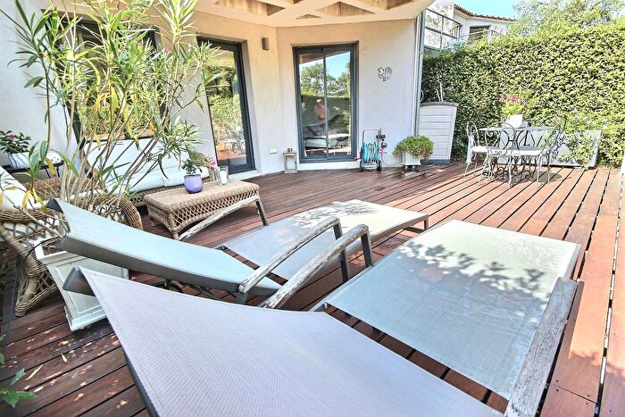 Appartement à vendre - Valbonne, Val de Cuberte, Les Parés, Les Peyrouos - 4 pièces - 2 chambres