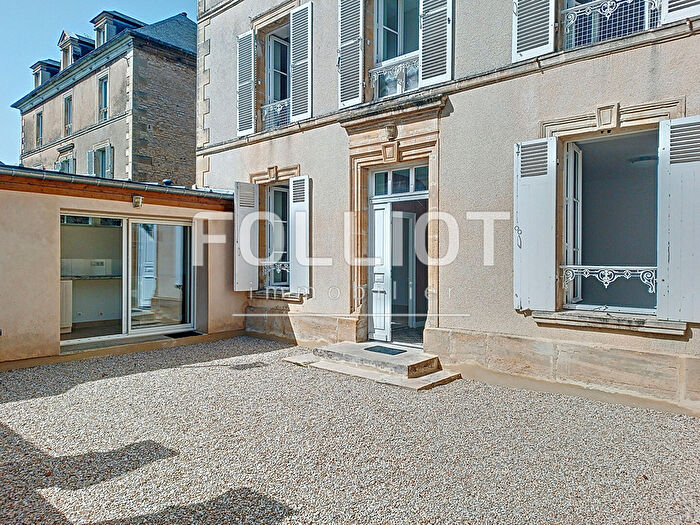 Lion-sur-Mer : Maison 5 pièces à louer