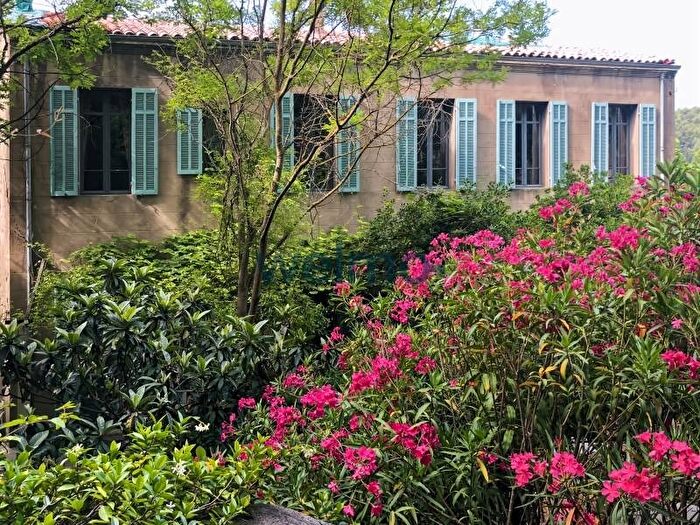 Maison à vendre - Barjols - 12 pièces - 7 chambres