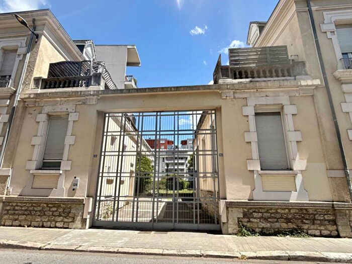 Appartement 1 pièce à Berriat-Ampere, Grenoble, à louer