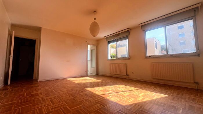 Villeurbanne, Gratte Ciel - Appartement 1 pièce à vendre