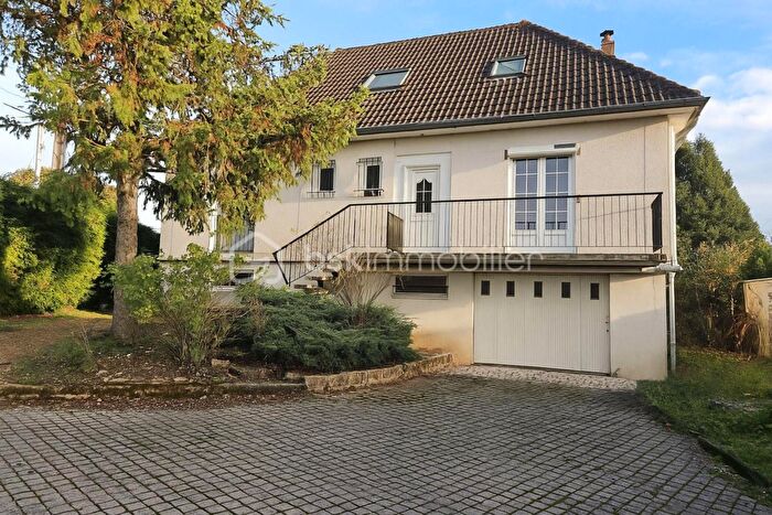 Maison à vendre - Saint-Germain-du-Puy - 5 pièces - 4 chambres