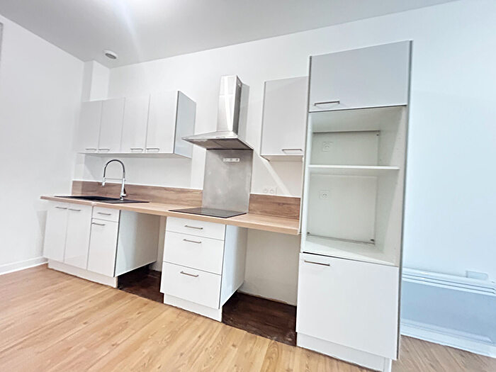 Maison à louer - Bergerac, Centre-ville - 4 pièces - 3 chambres